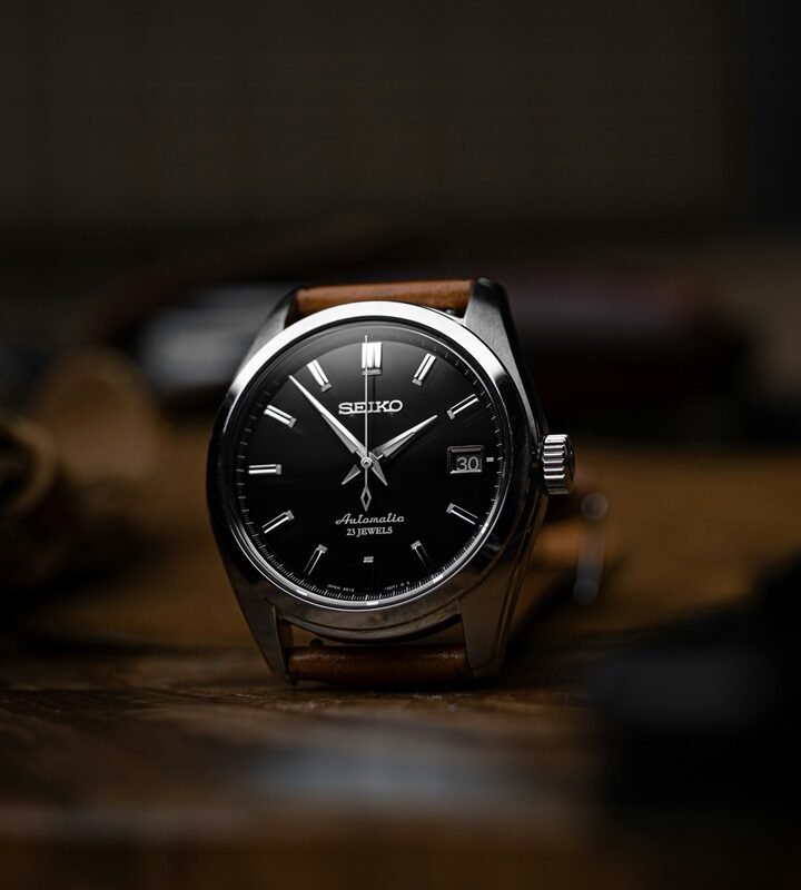 Adjusting an Automatic Watch: A Step-by-Step Guide